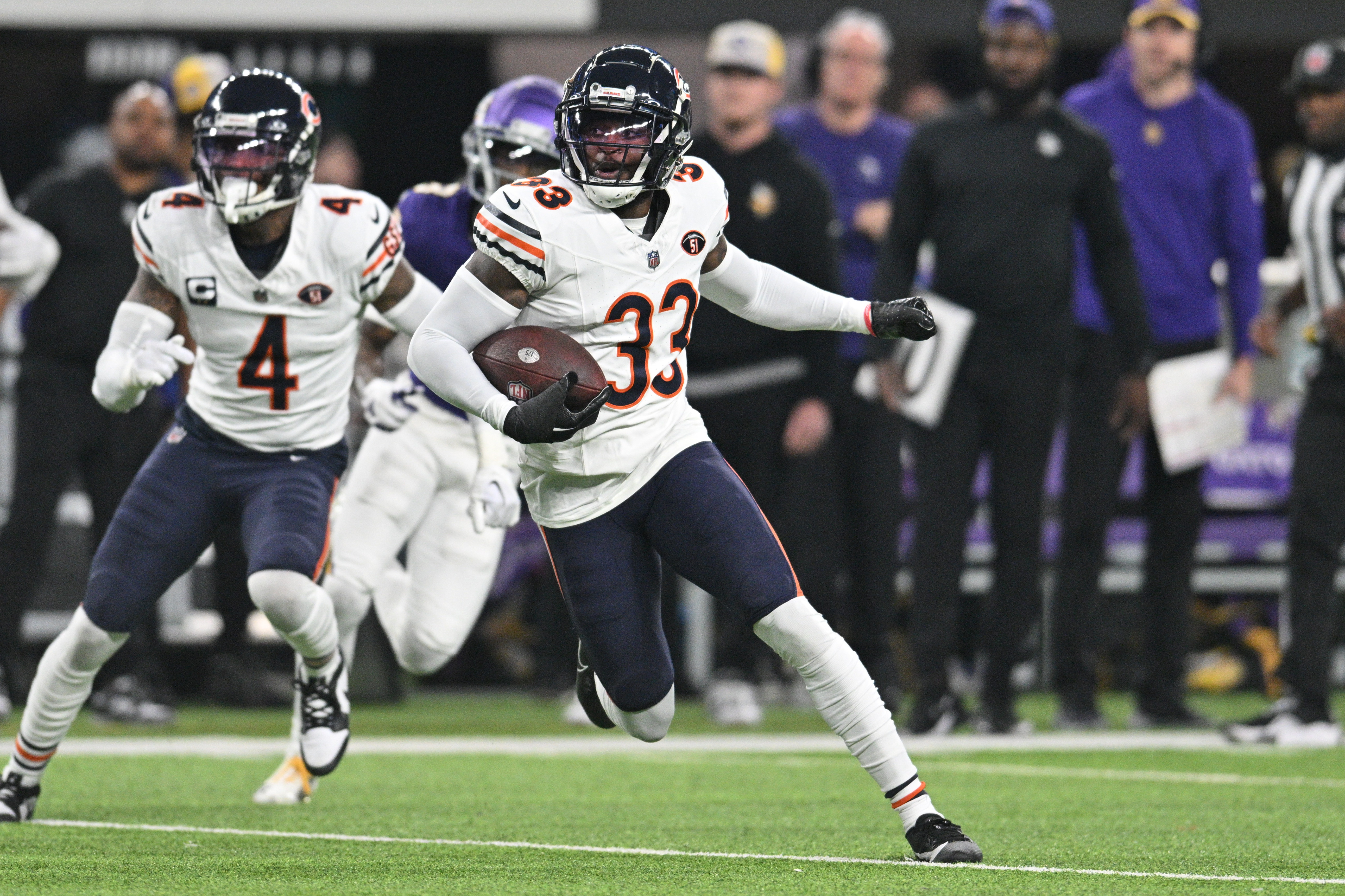 Bears, Jaylon Johnson contract talks going well per Ryan Poles – NBC ...