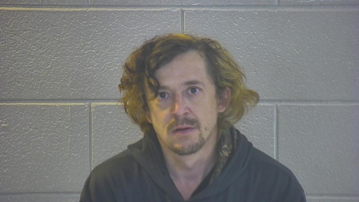 Missing North Carolina teen found in Kentucky man’s bedroom under trap ...