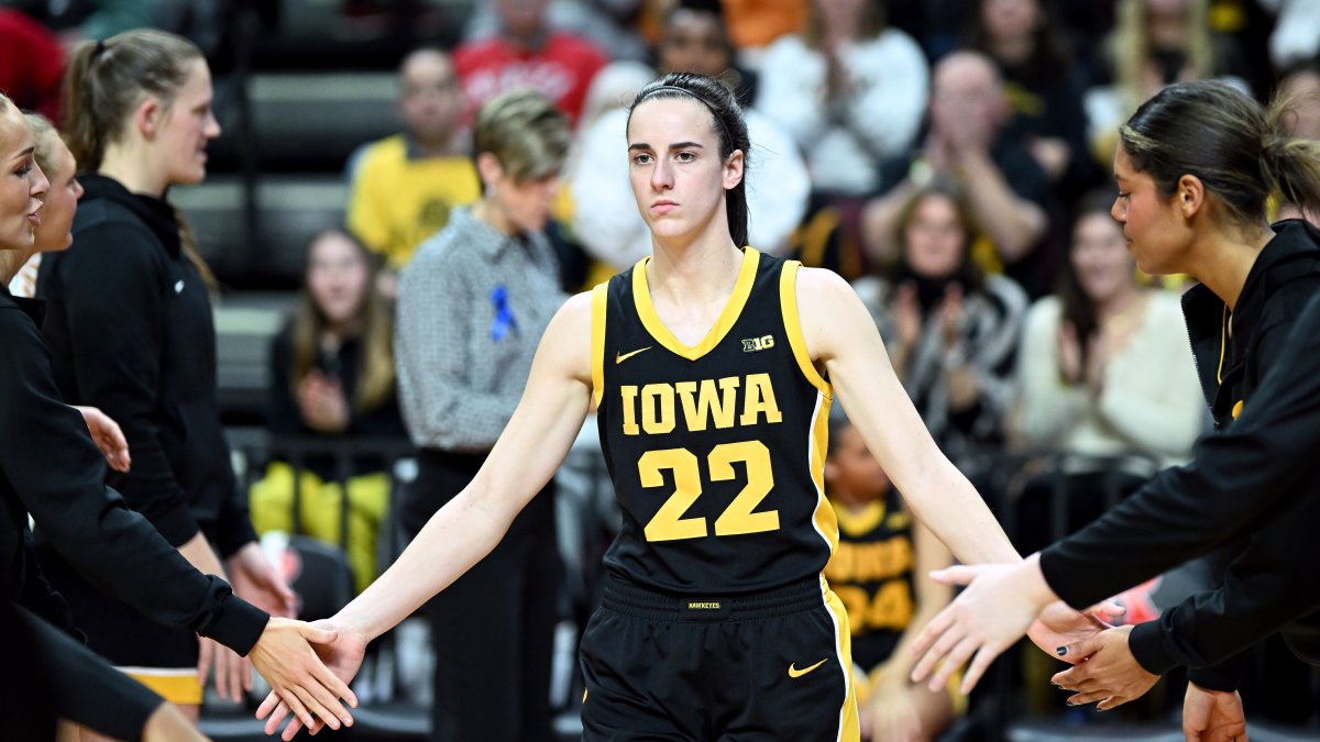 Caitlin Clark basketball game tickets could cost you – NBC Chicago