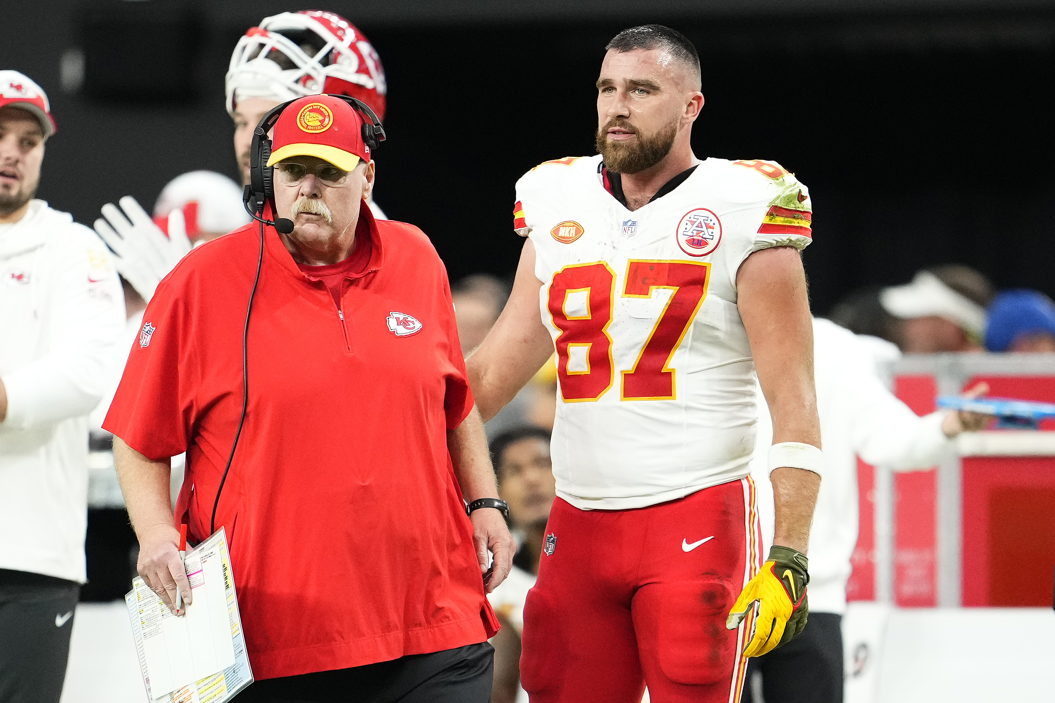 Here’s what went down between Travis Kelce, Andy Reid on sideline – NBC ...