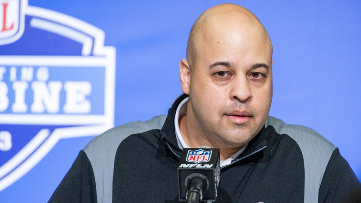 Steelers don’t close door on Justin Fields trade at NFL combine – NBC ...