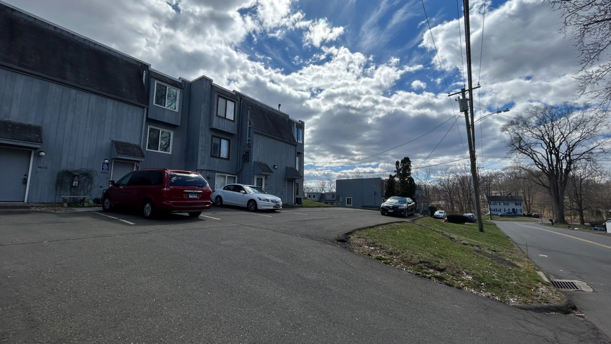 Connecticut residents fight off armed intruders attempting to steal ...