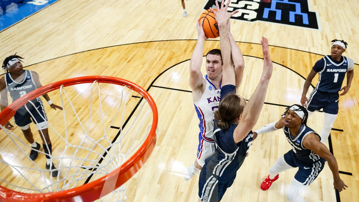 ‘All ball’: Samford’s narrow loss to Kansas sparks debate – NBC Chicago