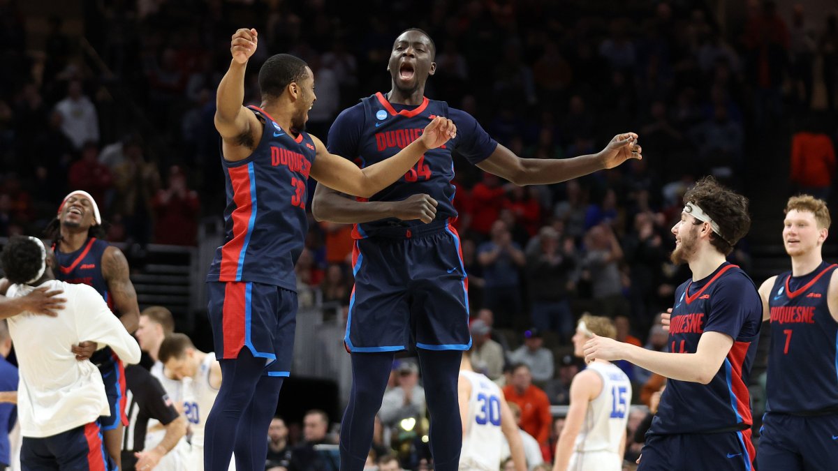 Duquesne upsets BYU in first round of March Madness – NBC Chicago