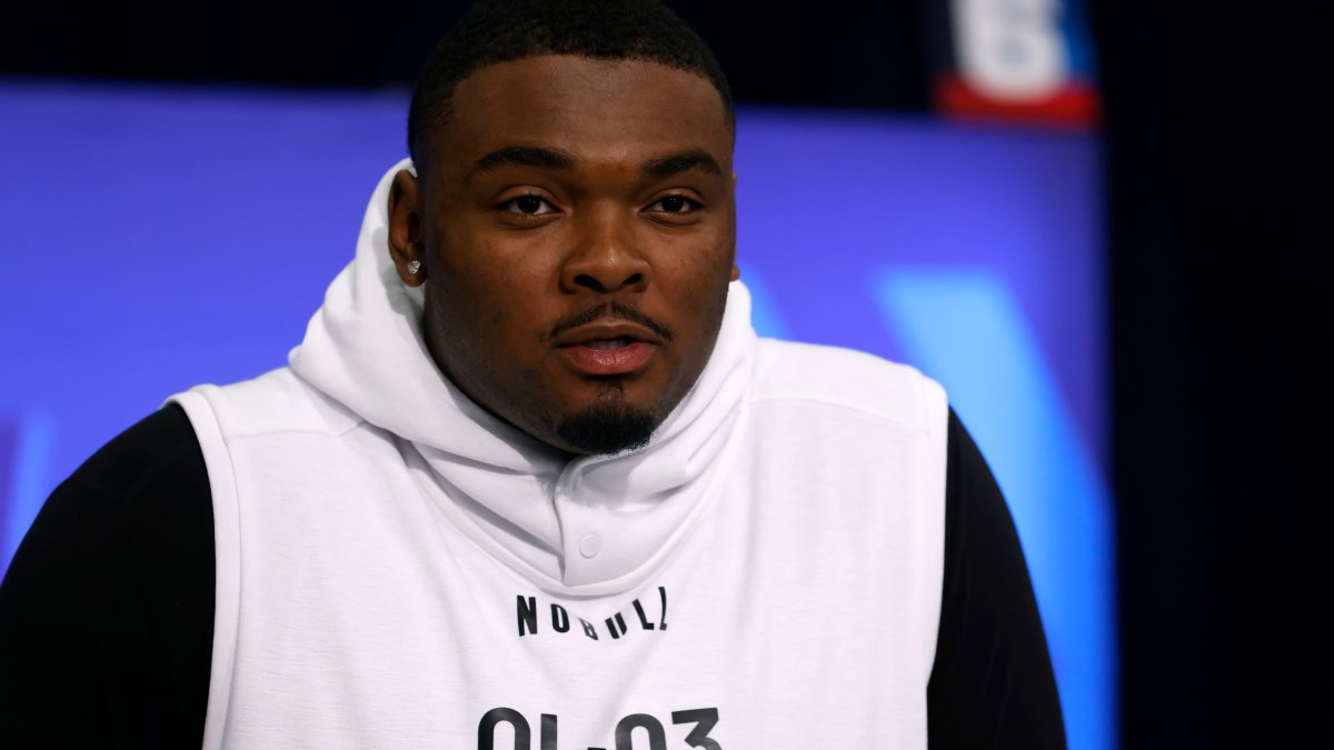 Bears draft Kiran Amegadjie with the No. 75 pick in the 2024 NFL Draft – NBC Chicago