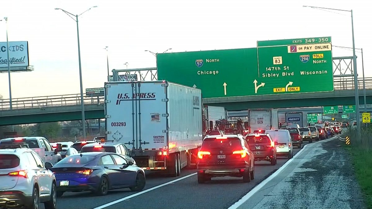 2 dead, 1 injured in serious I-57 crash; NB lanes reopen – NBC Chicago