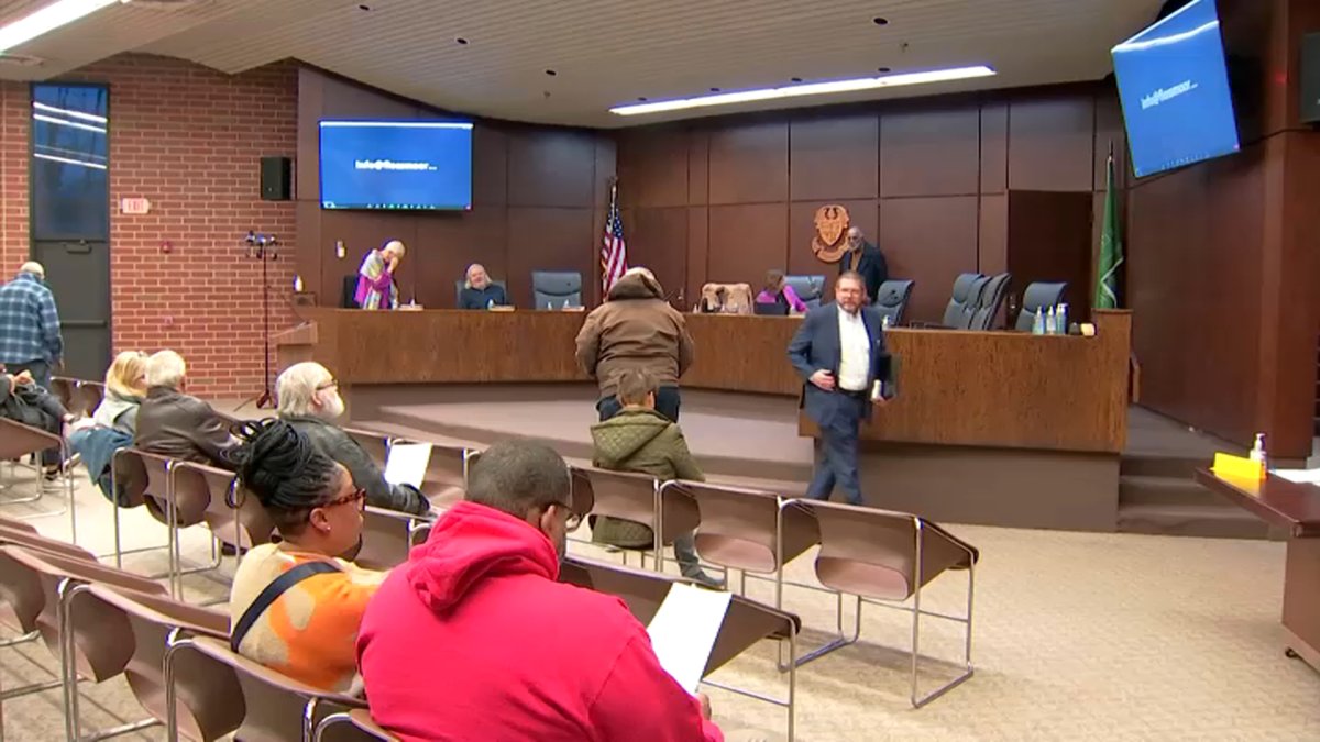 Flossmoor Police Chief Jerel Jones fired, residents demand answers ...