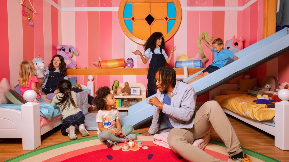 Watch: Sneak peek inside Immersive ‘Bluey’ adventure opening in Chicago ...