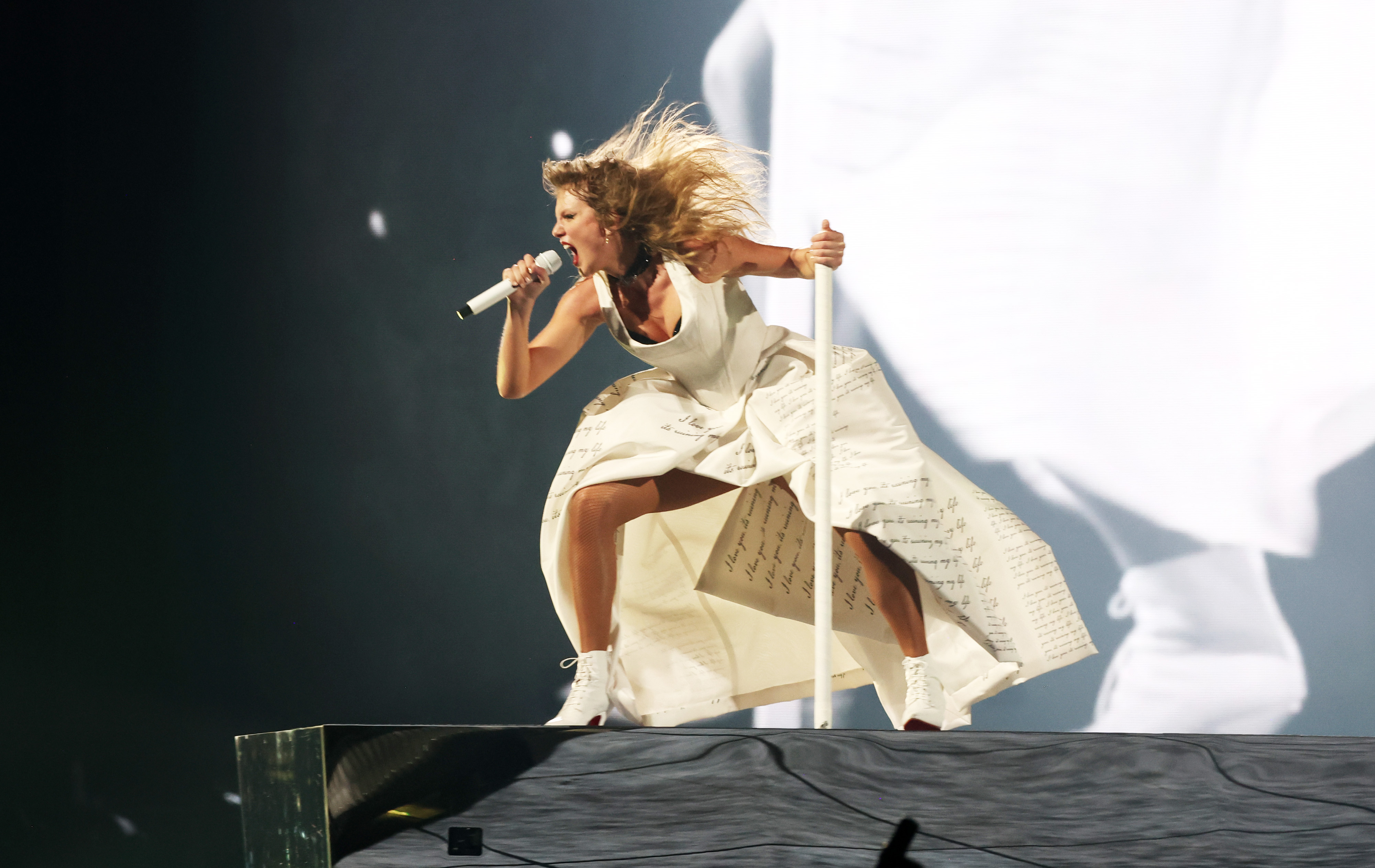 How Taylor Swift’s ‘Tortured Poets Department’ changes the ‘Eras Tour ...