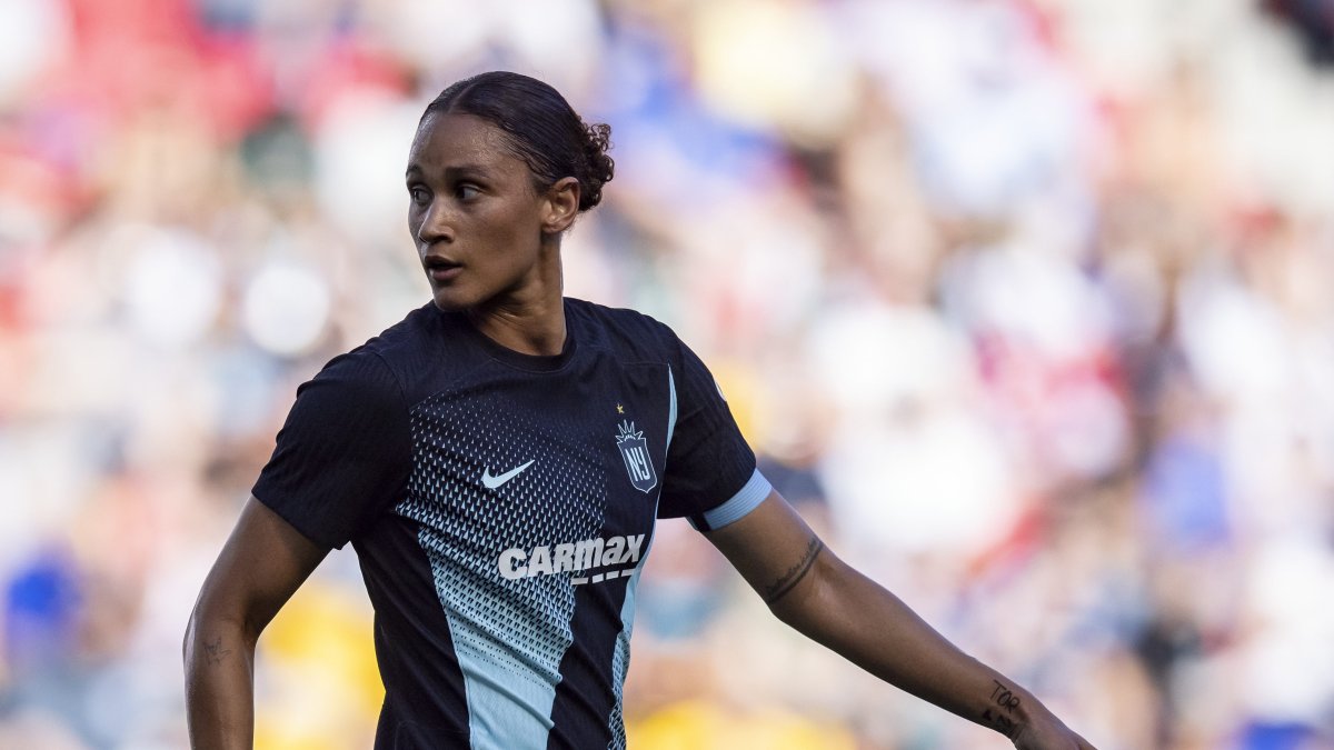 Lynn Williams breaks NWSL goal-scoring record in Gotham win – NBC Chicago