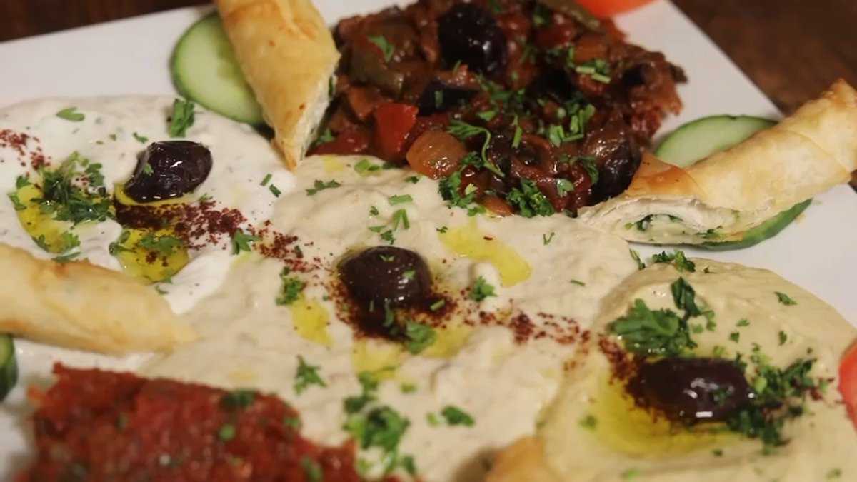 The Food Guy visits Antepli Mediterranean in Albany Park – NBC Chicago