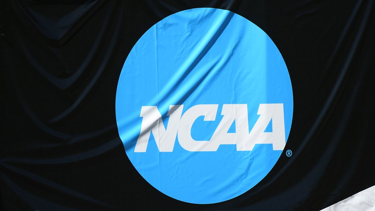 Colleges can pay NCAA athletes as judge approves $2.5B settlement – NBC ...