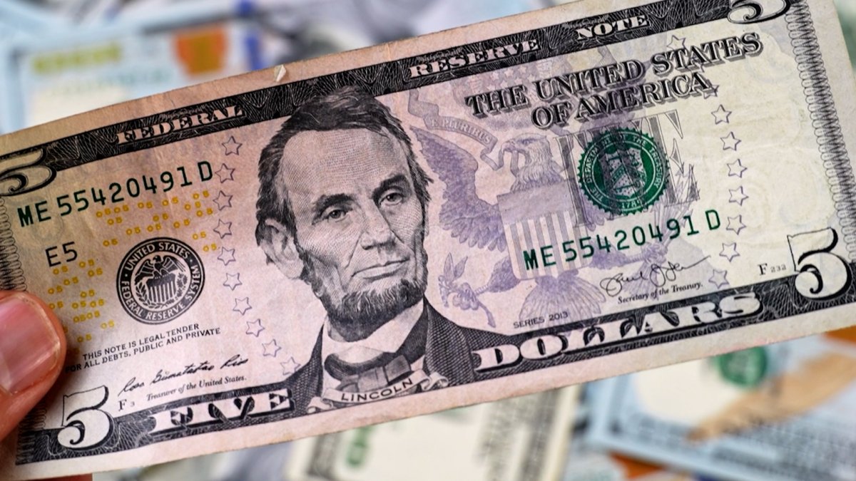 These $5 bills worth thousands could be hiding in your wallet. Here’s ...
