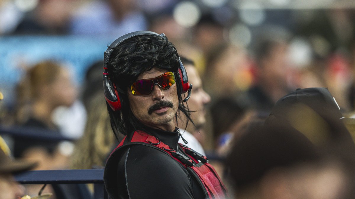 Dr Disrespect says he sent ‘inappropriate’ messages to minor – NBC Chicago