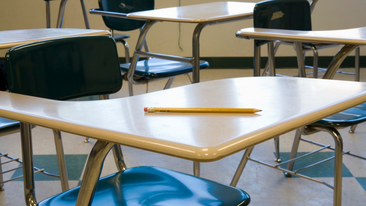 School closing list today for Illinois: Are Chicago schools closed ...