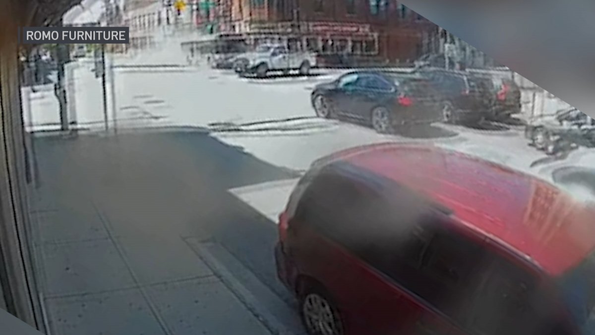 Video shows moment CTA bus plows into cars on busy Chicago street – NBC ...