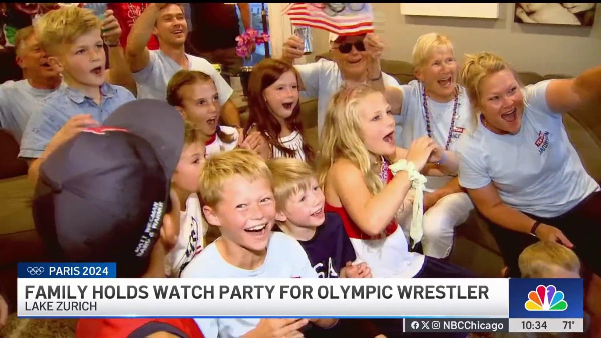 Relatives cheer on Team USA Wrestler and Lake Zurich resident Payton ...