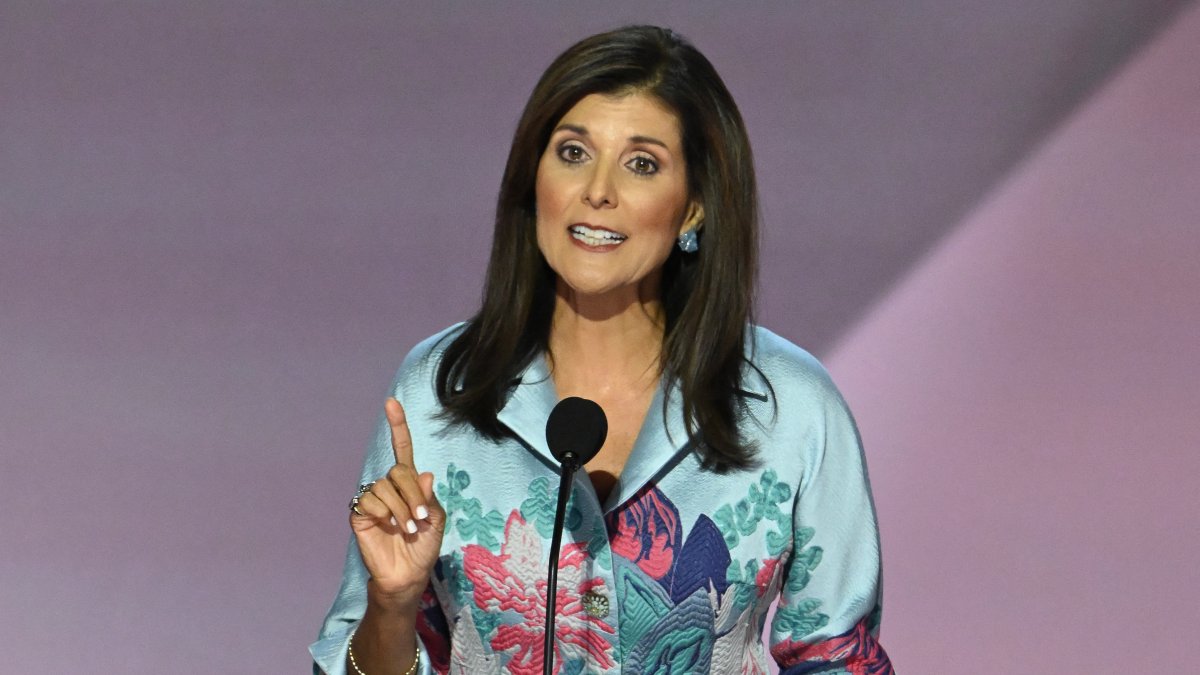 Live updates: Day 2 of RNC with Trump as official party nominee – NBC ...