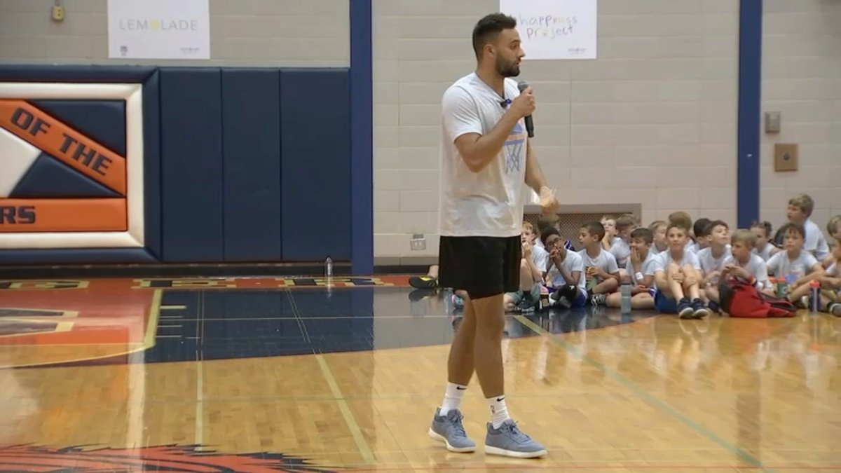 Cleveland Cavaliers Guard Max Strus, a Hickory Hills native, hosts ...