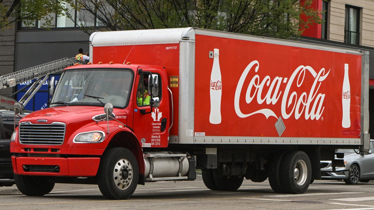 Coca-Cola to pay $6 billion in IRS back taxes case while appealing ...