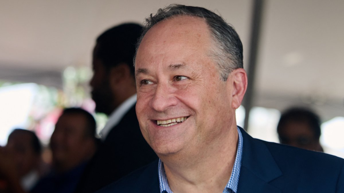 Second gentleman Doug Emhoff acknowledges affair contributed to breakup ...