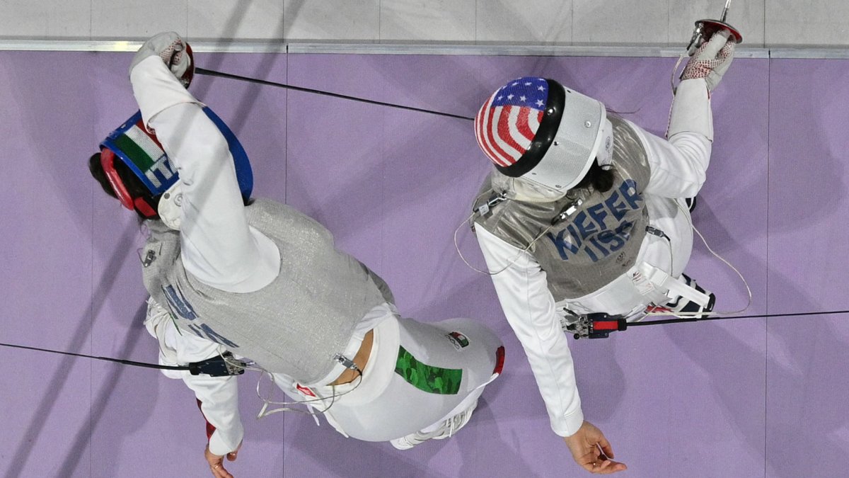 Why are Olympic fencers tethered with cords? – NBC Chicago