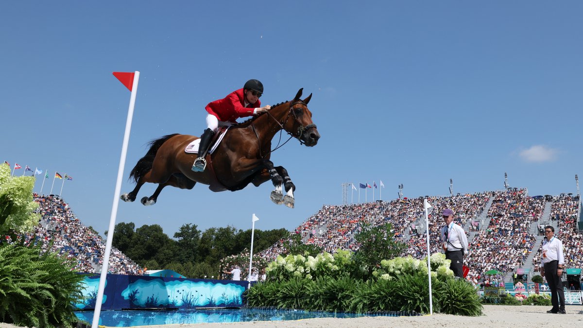 US headed to equestrian team show jump final in 2024 Olympics – NBC Chicago