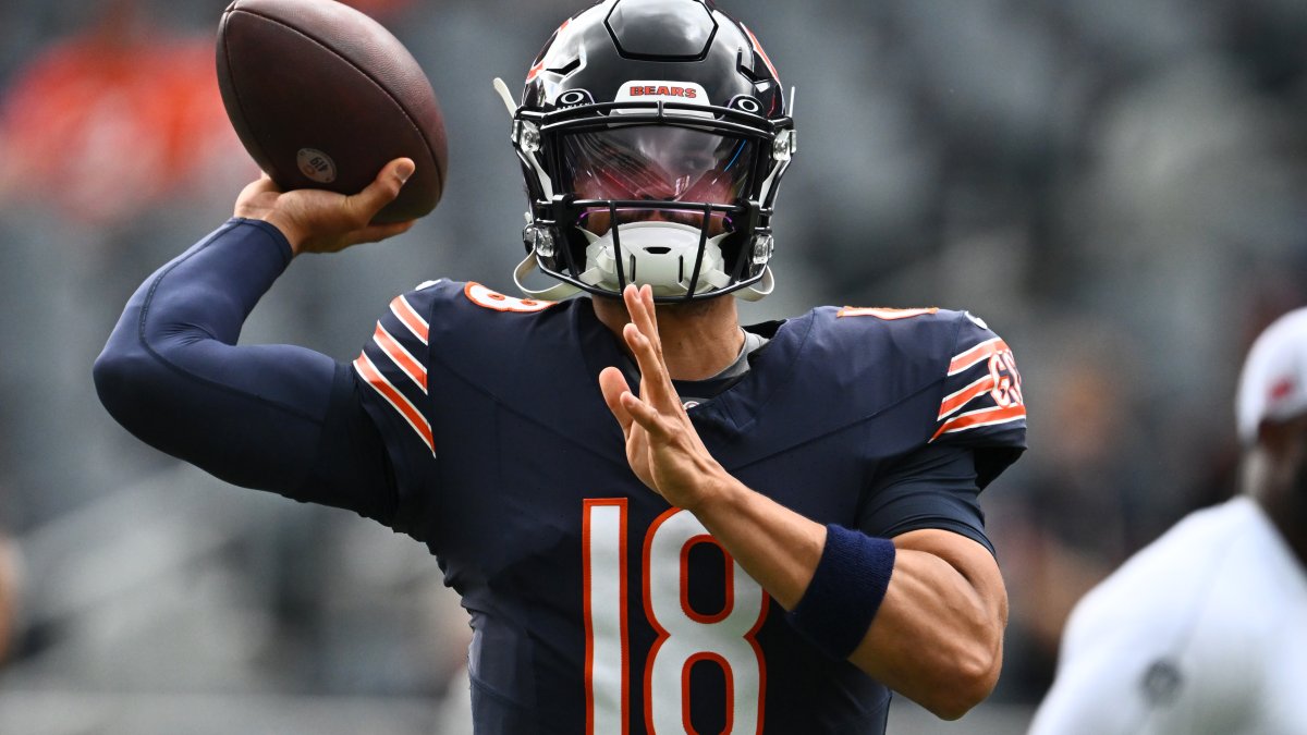 Bears’ schedule kicks off with tough QB matchups – NBC Chicago