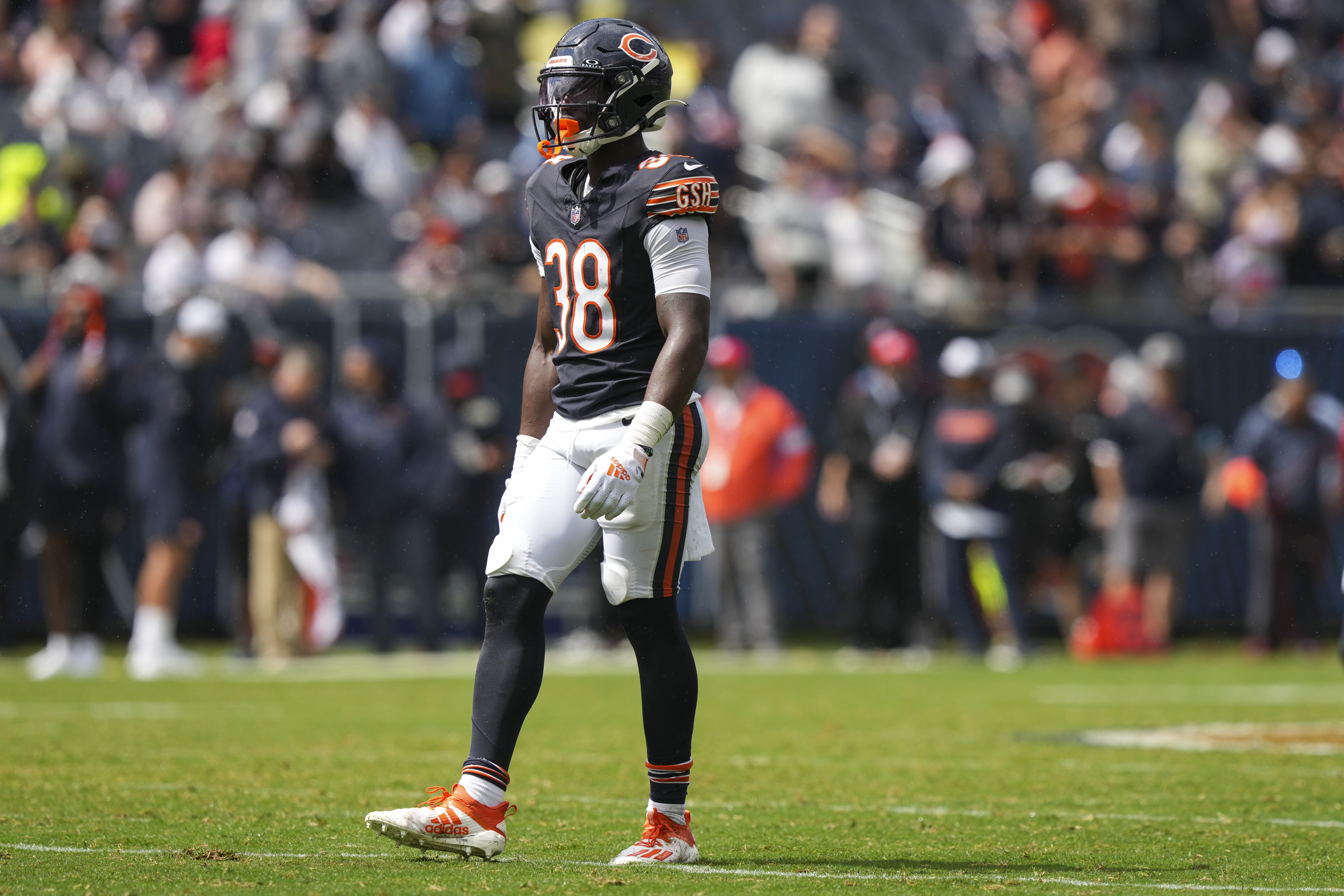 Bears give update on Douglas Coleman after scary injury vs. Chiefs ...