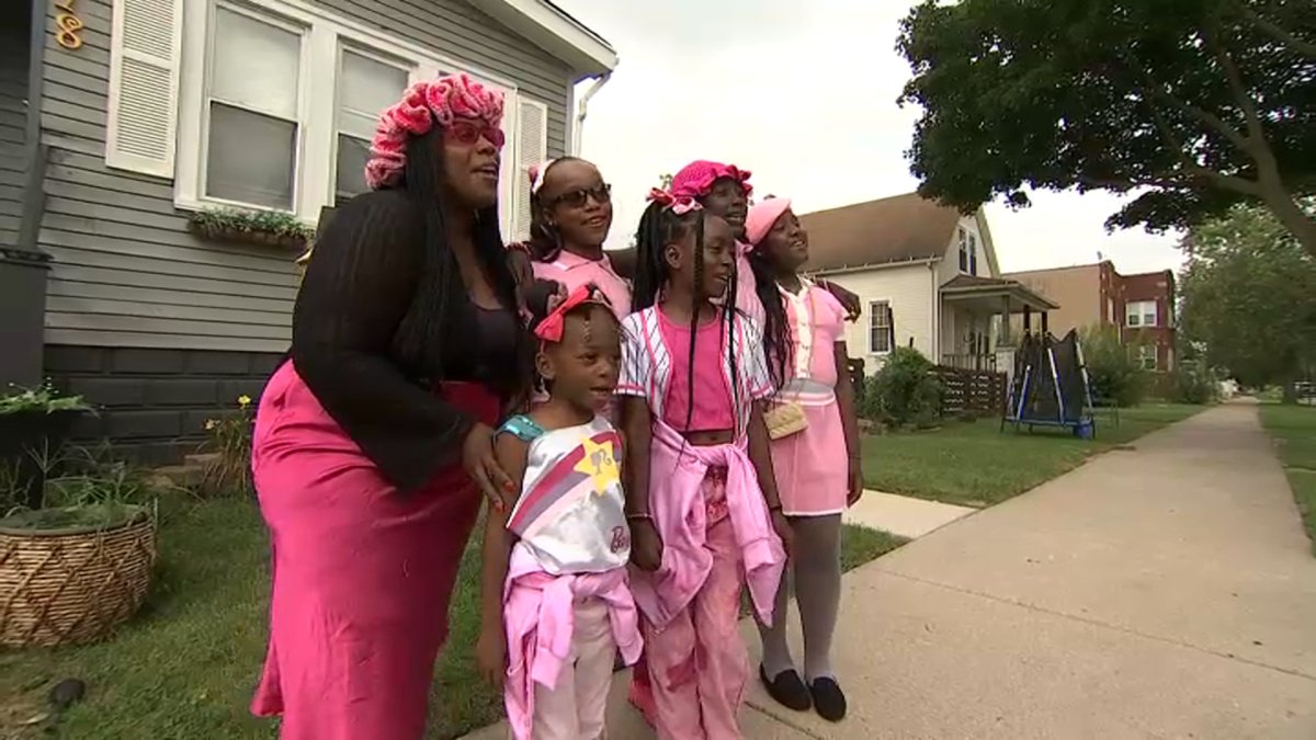 Chicago Sky gifts young fans tickets to Friday’s game – NBC Chicago