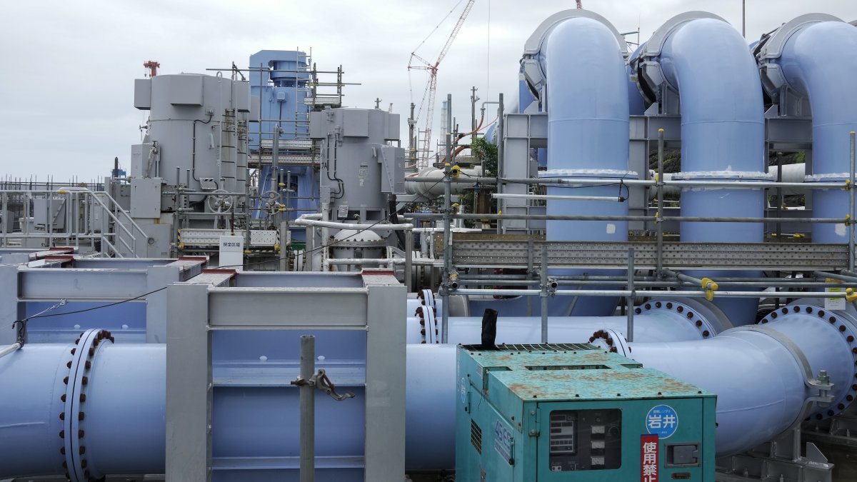 A robot cleaning up Fukushima nuclear plant could take a century – NBC ...