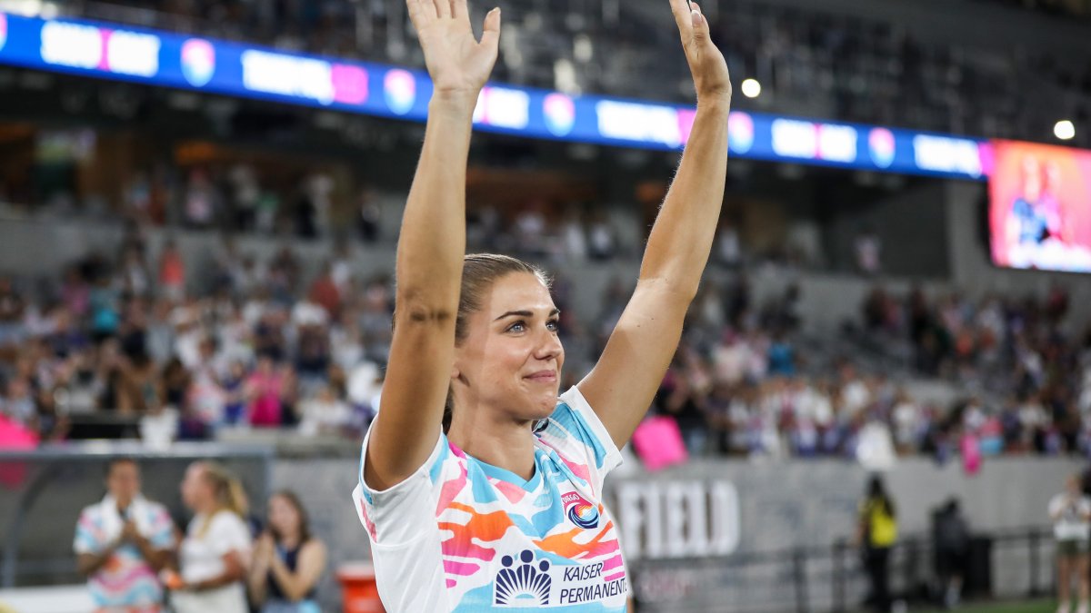 Alex Morgan says goodbye to soccer in final NWSL game in San Diego ...