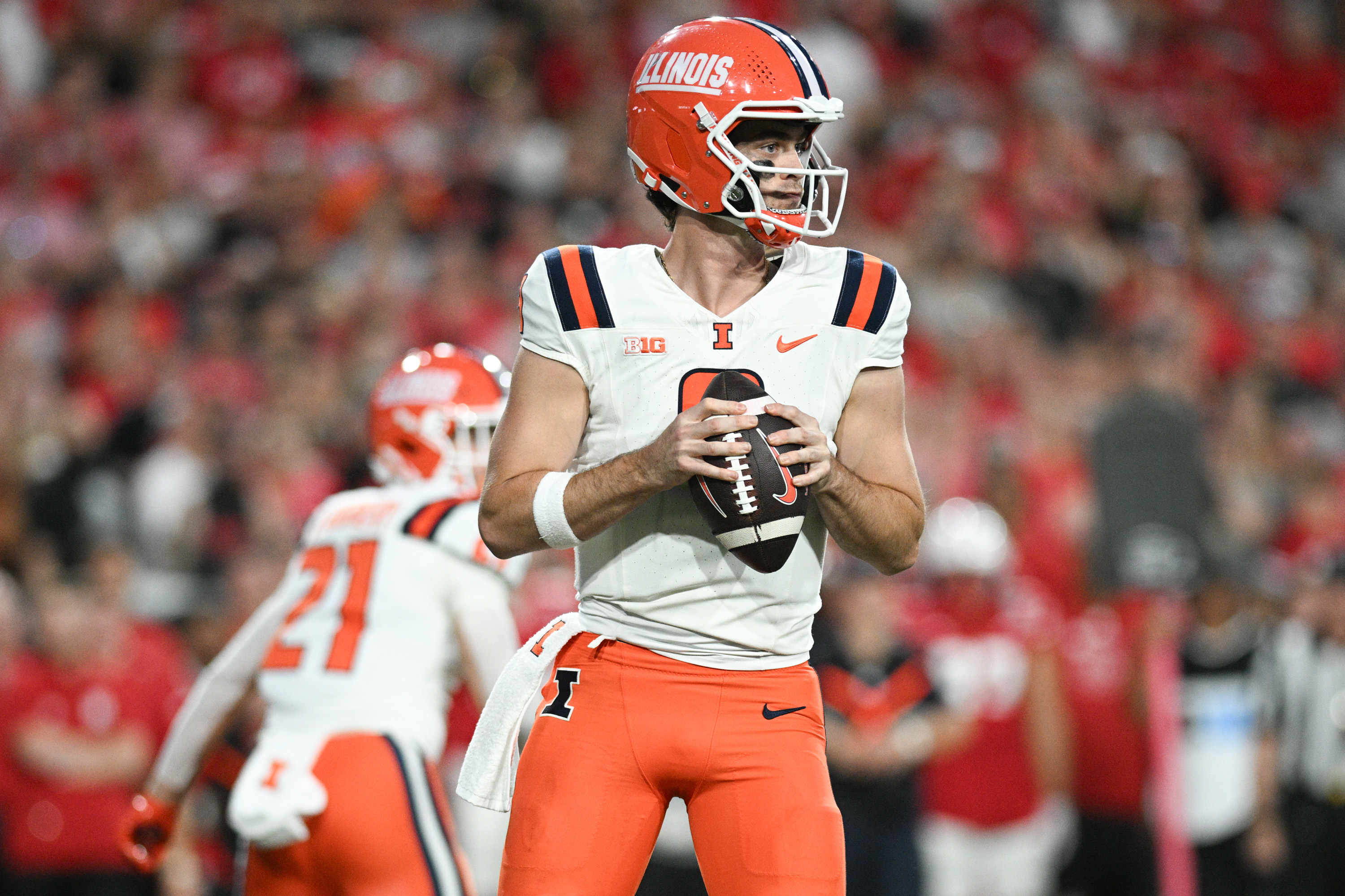 Luke Altmyer earns honors after Illinois’ win over Nebraska – NBC Chicago