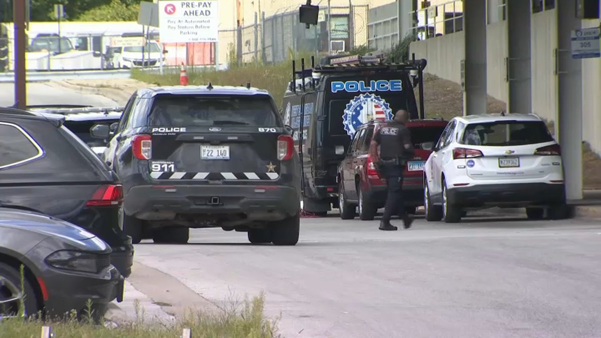 Charges filed in deadly CTA Blue Line shooting in Forest Park – NBC Chicago