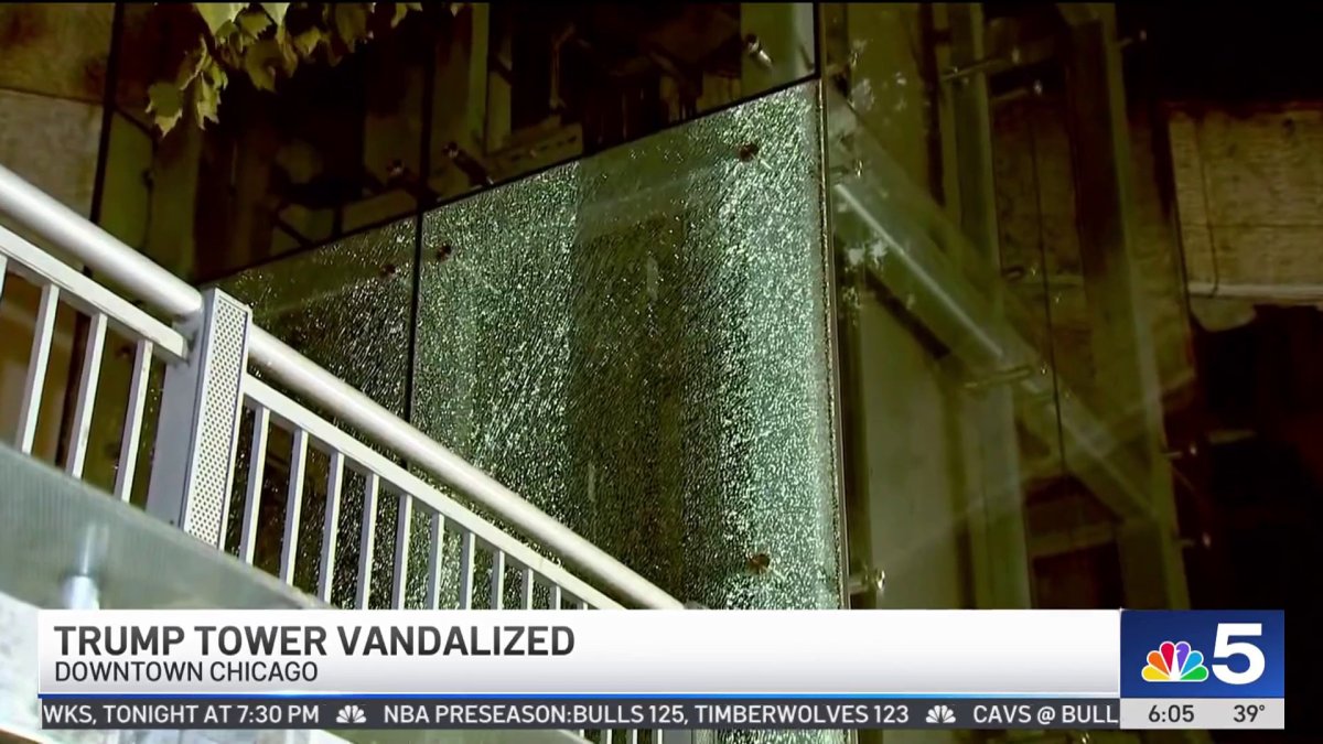 Multiple windows of Trump Tower Chicago damaged by vandal: police – NBC ...