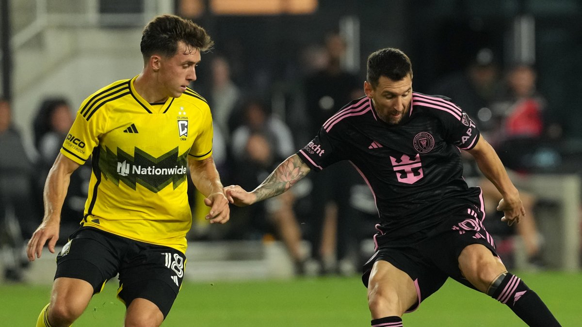 Lionel Messi leads Miami to 2024 MLS Supporters’ Shield win – NBC Chicago