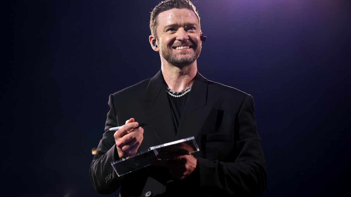 Justin Timberlake has best reaction to divorce sign at concert – NBC ...