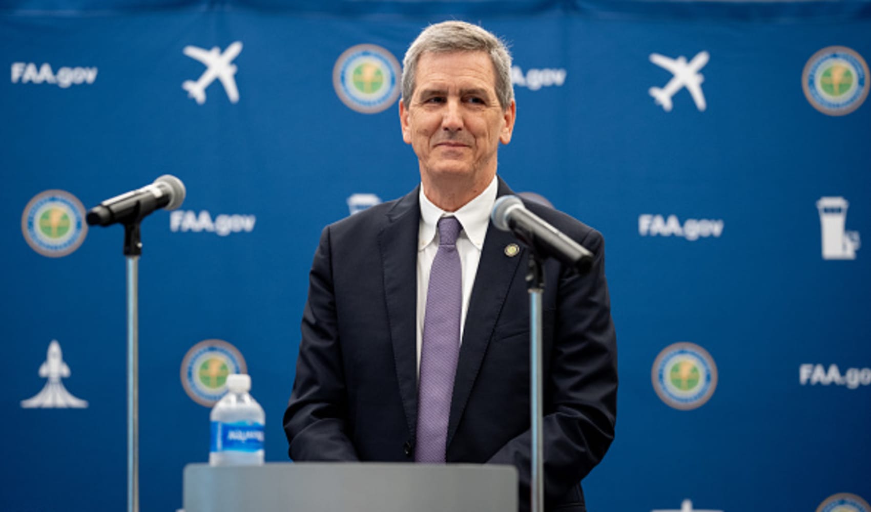 FAA head Michael Whitaker to step down Jan. 20 – NBC Chicago
