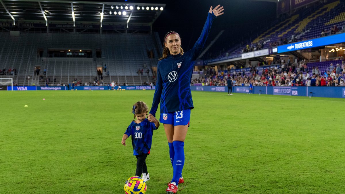 Soccer star Alex Morgan on fighting for future mom athletes – NBC Chicago