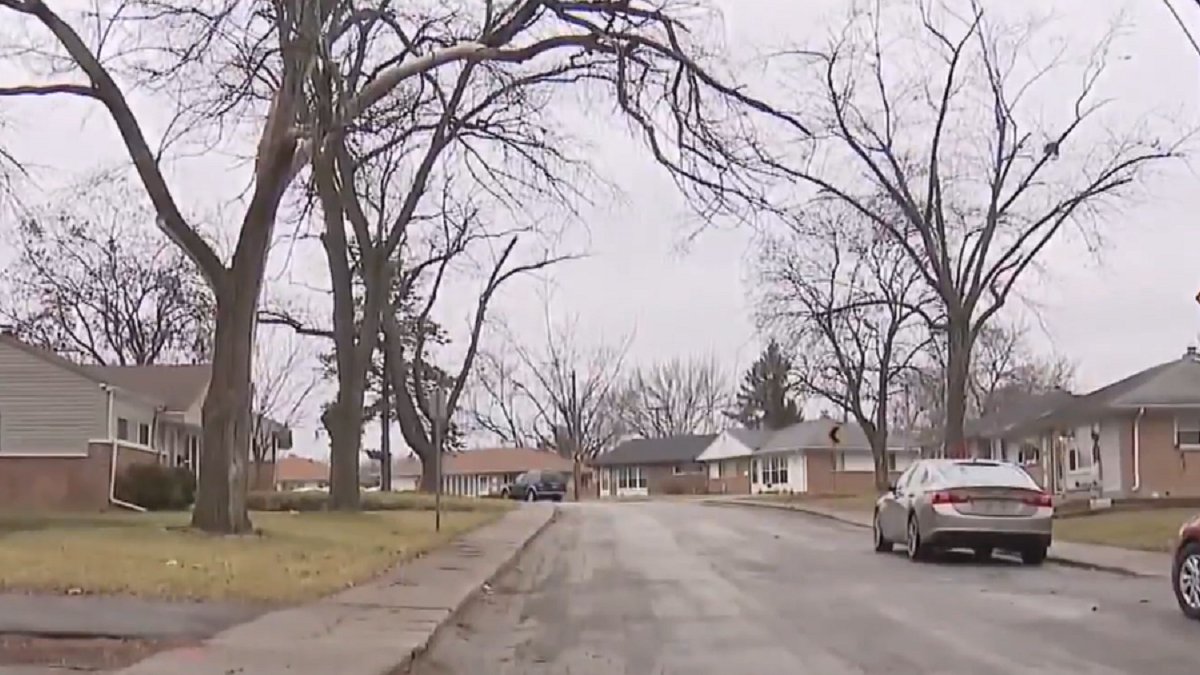 2 women found shot inside Park Forest home with kids inside – NBC Chicago