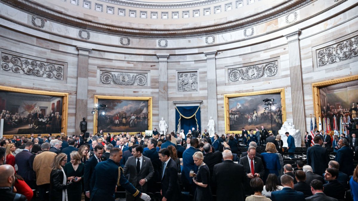 Jeff Bezos, Elon Musk among tech CEOs at Trump inauguration – NBC Chicago