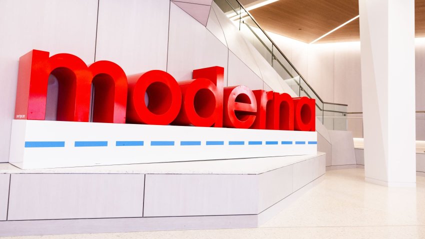 Moderna beats on revenue but loses more than expected as it scales down ...