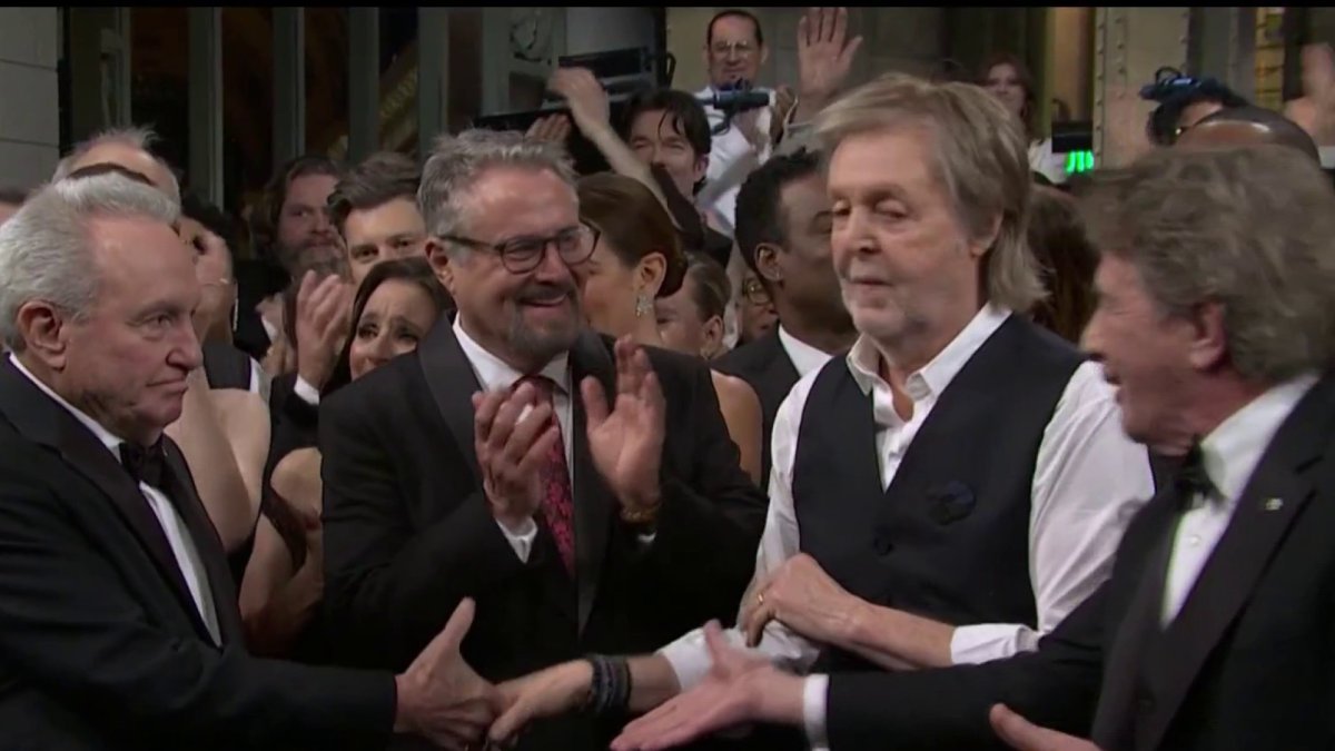 SNL’s 50th anniversary brings star-studded tributes and unforgettable ...