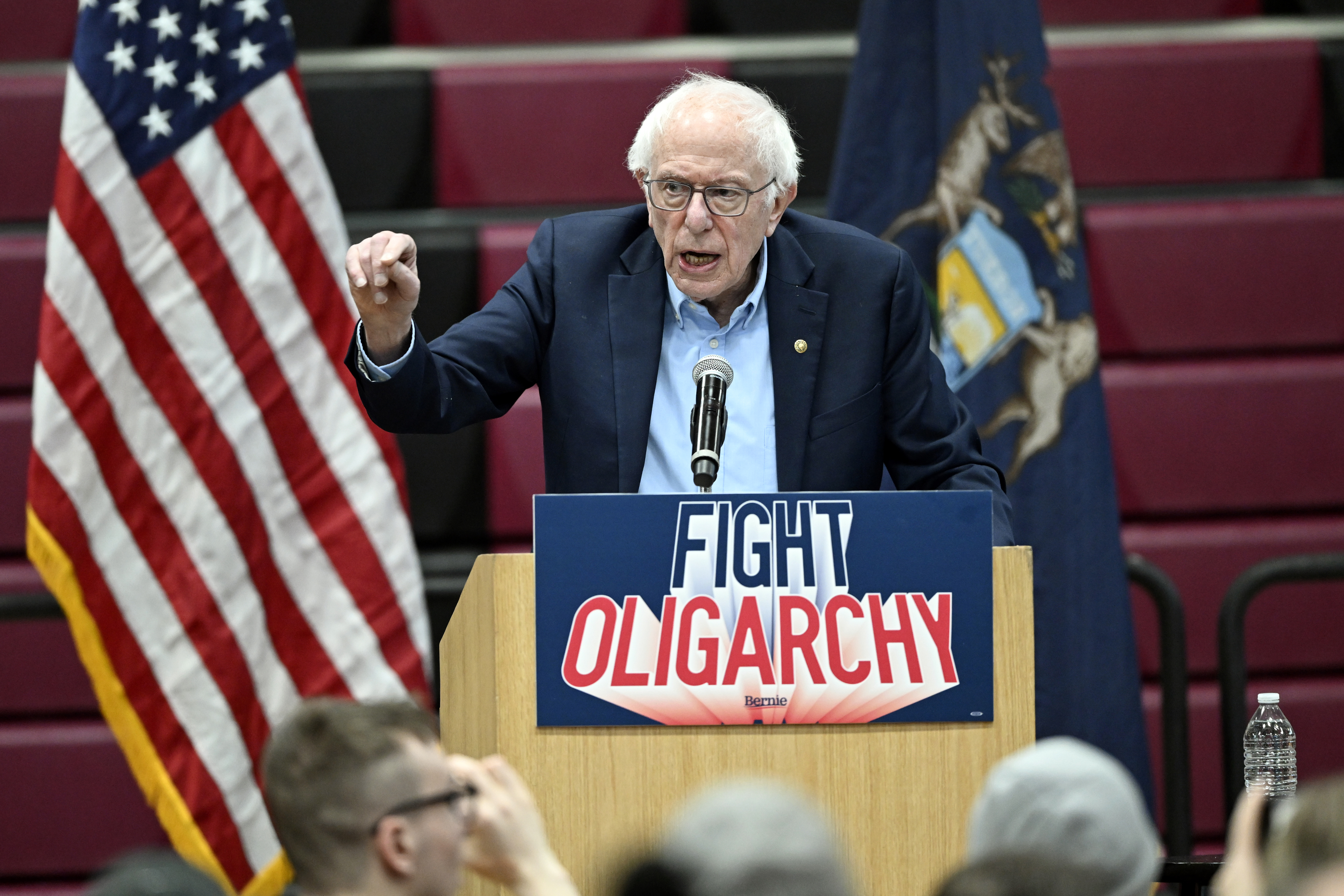 Bernie Sanders draws big crowds, leads anti-Trump resistance – NBC Chicago