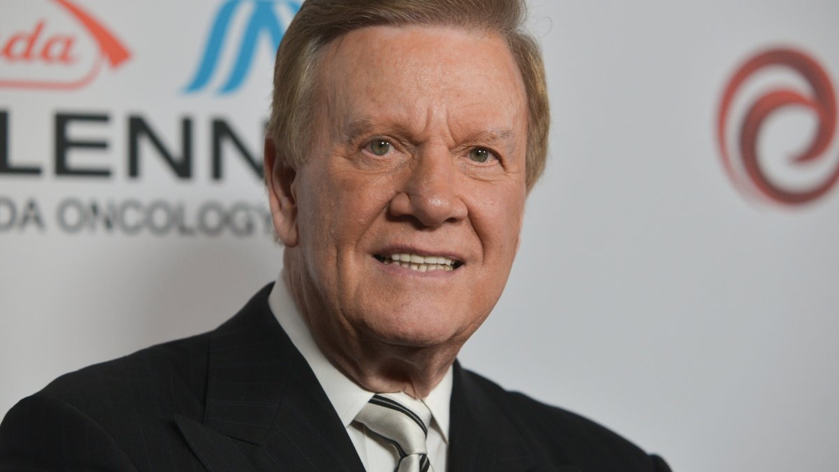 Wink Martindale, genial game-show host, dies at 91 – NBC Chicago