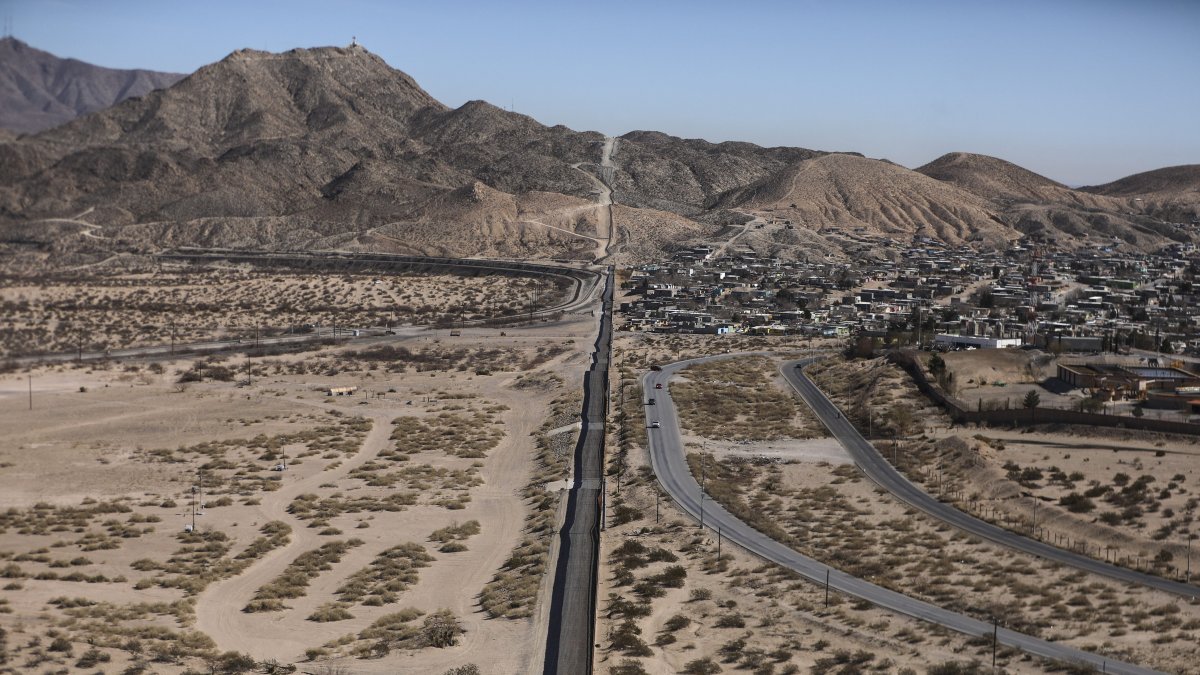 2 US service members assigned to border duty killed in New Mexico crash ...