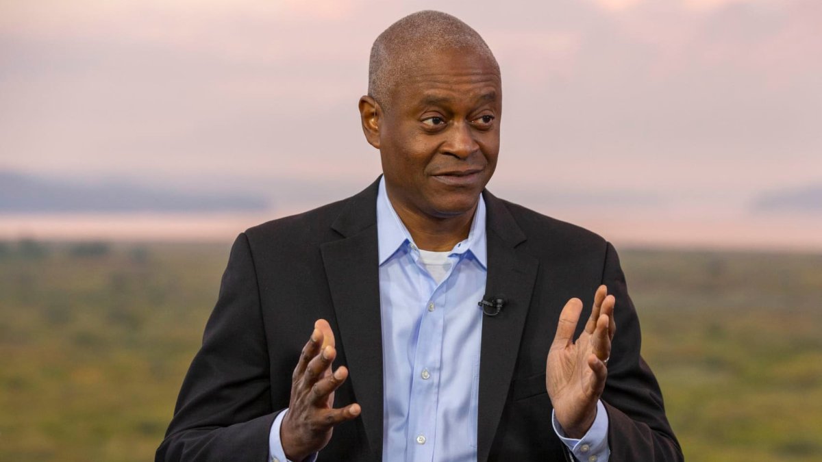 Fed’s Bostic says he’s ‘leaning’ toward just one rate cut this year ...