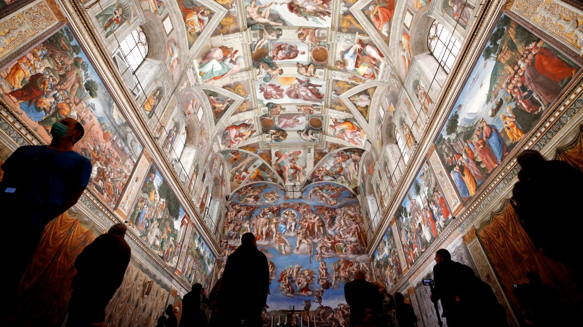 Vatican City: The history of the Sistine Chapel, site of the papal ...