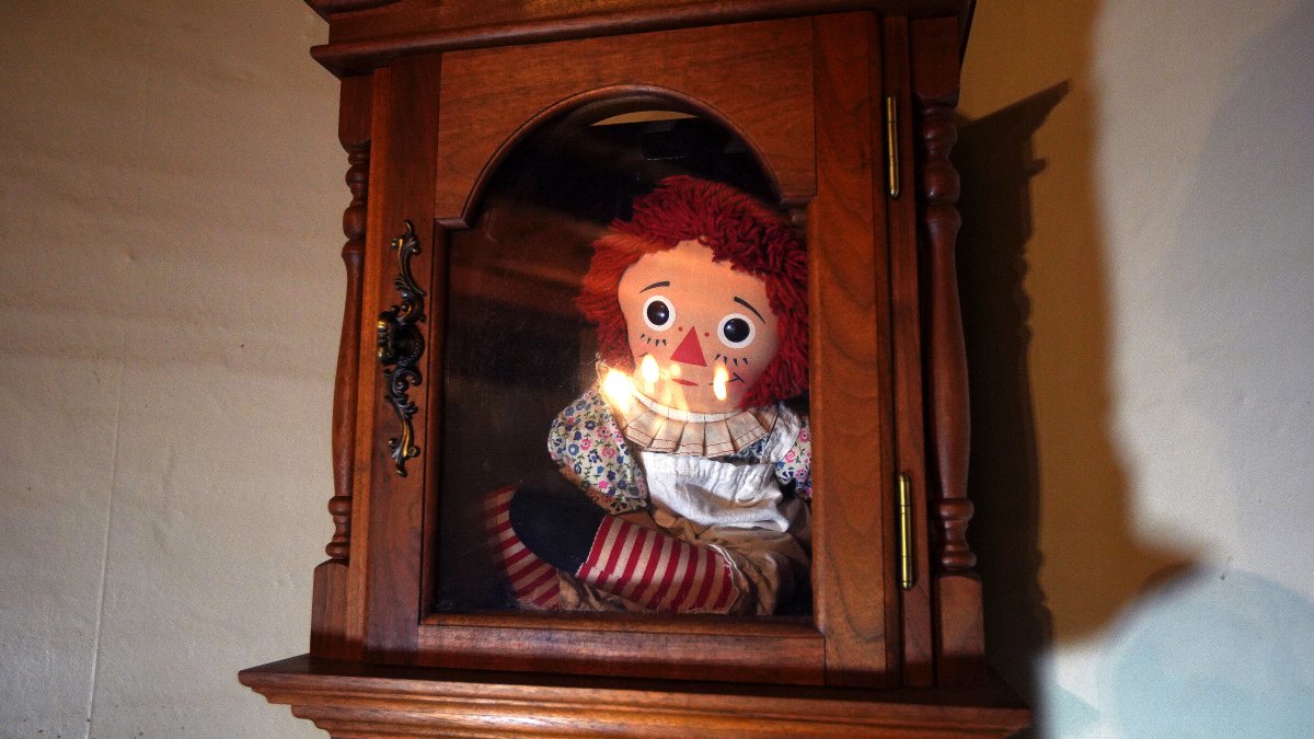 What is the Annabelle doll? Story behind allegedly haunted doll – NBC ...