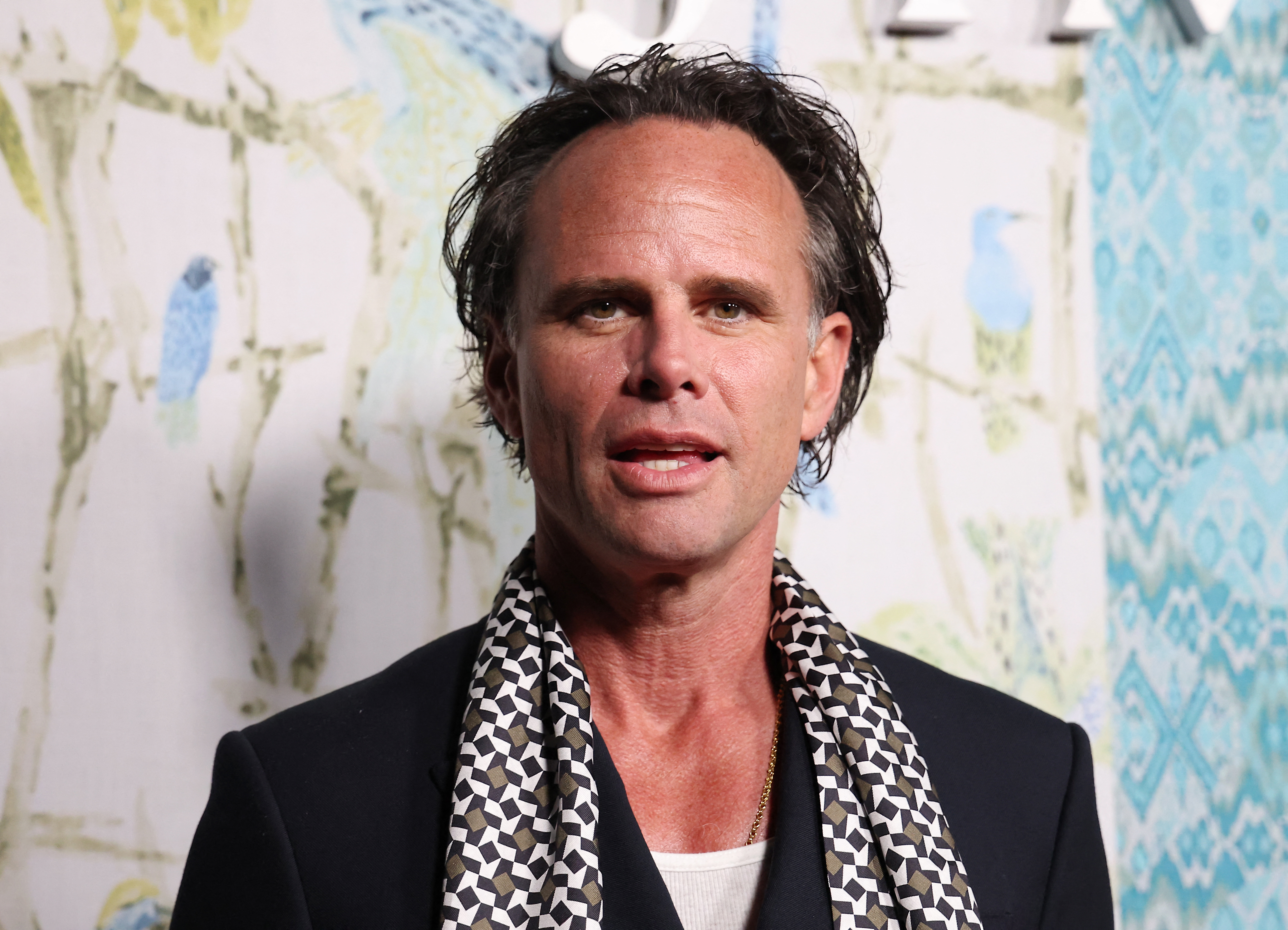 Walton Goggins ends interview over question about Aimee Lou Wood – NBC ...